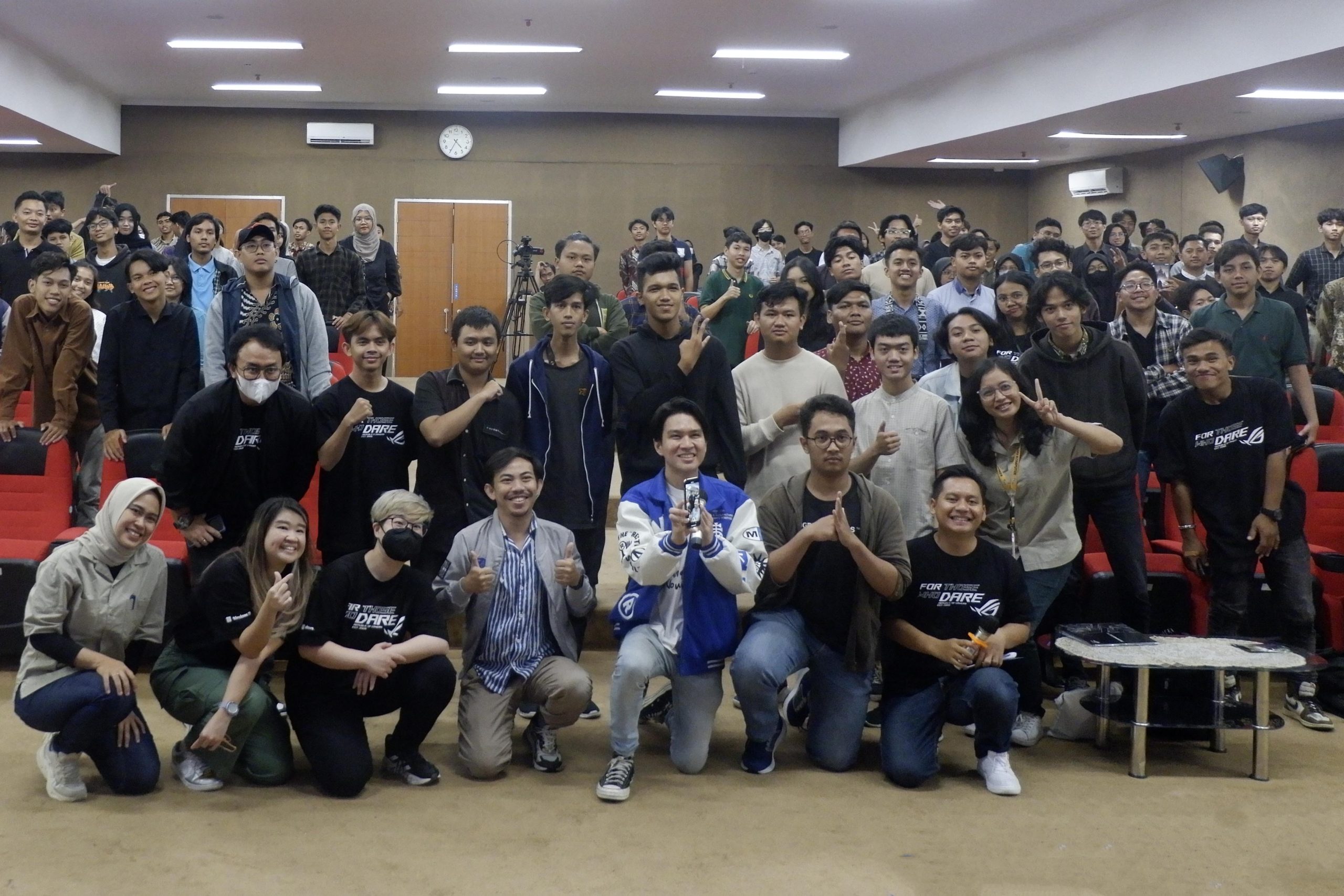 ROG Innovation Class Ajak Mahasiswa Udinus Kolaborasi...