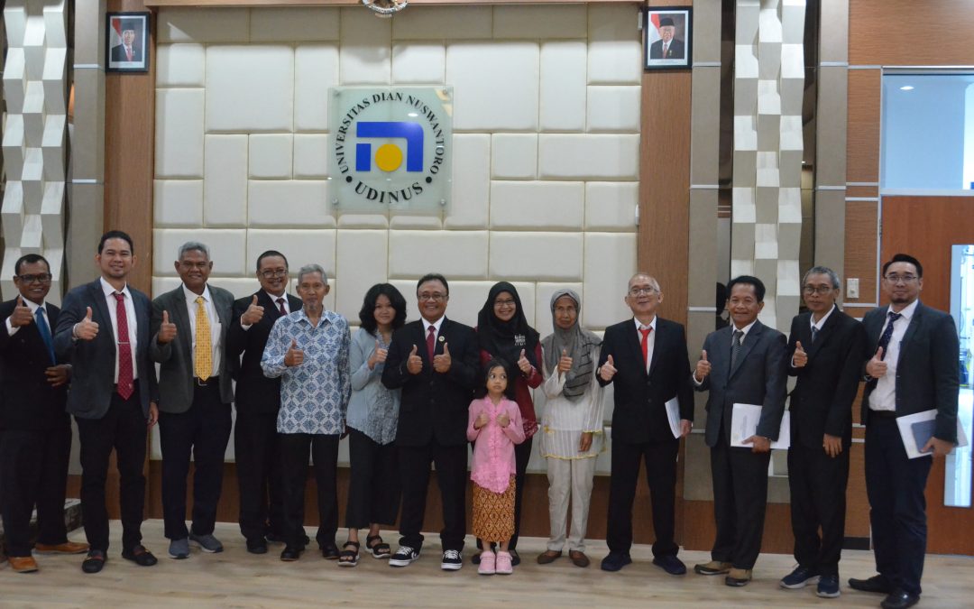 Foto Bersama Ujian PDIK Udinus - Udinus - Universitas Dian Nuswantoro