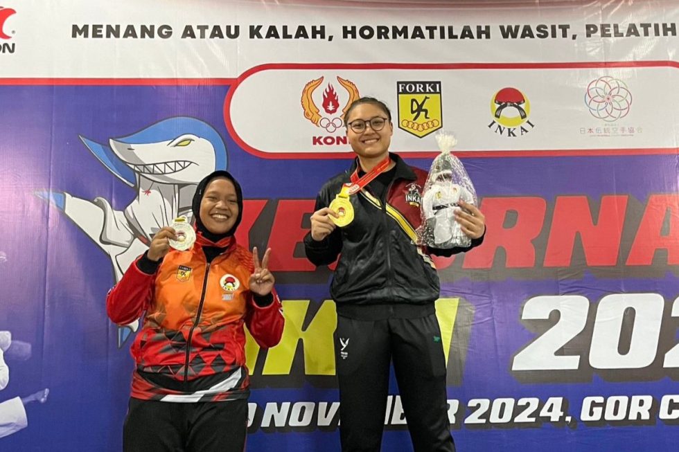 Atlet Karate Udinus Hera Raih Medali Emas di INKAI 2024