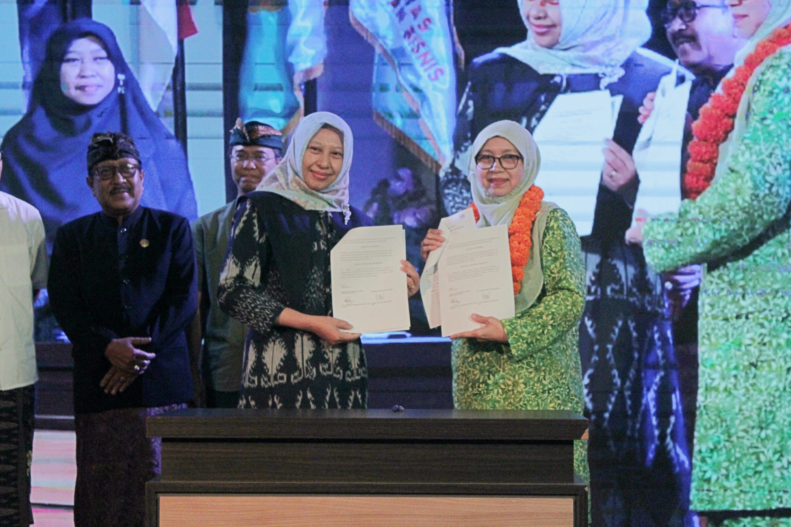 FEB Udinus Teken MoU dengan AAEW untuk Tingkatkan Tri Dharma Pendidikan ...