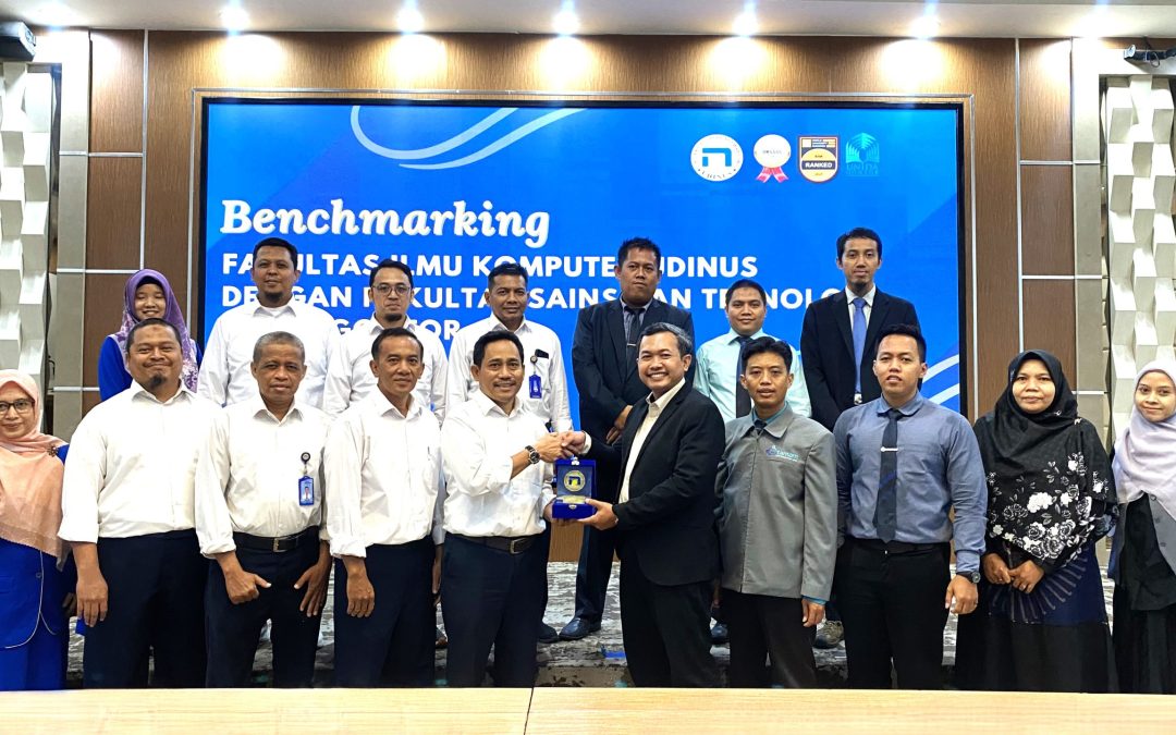 Benchmarking FIK dan FST Universitas Gontor 2 - Udinus - Universitas ...