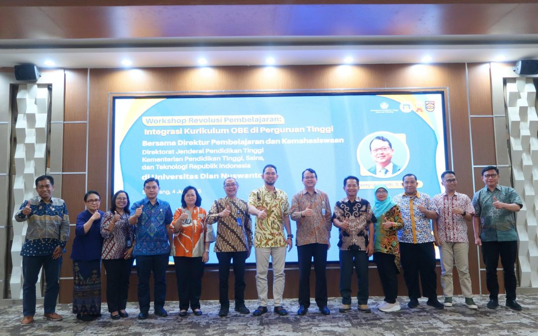 Seluruh Peserta Pimpinan Udinus yang Mengikuti Workshop Revolusi ...