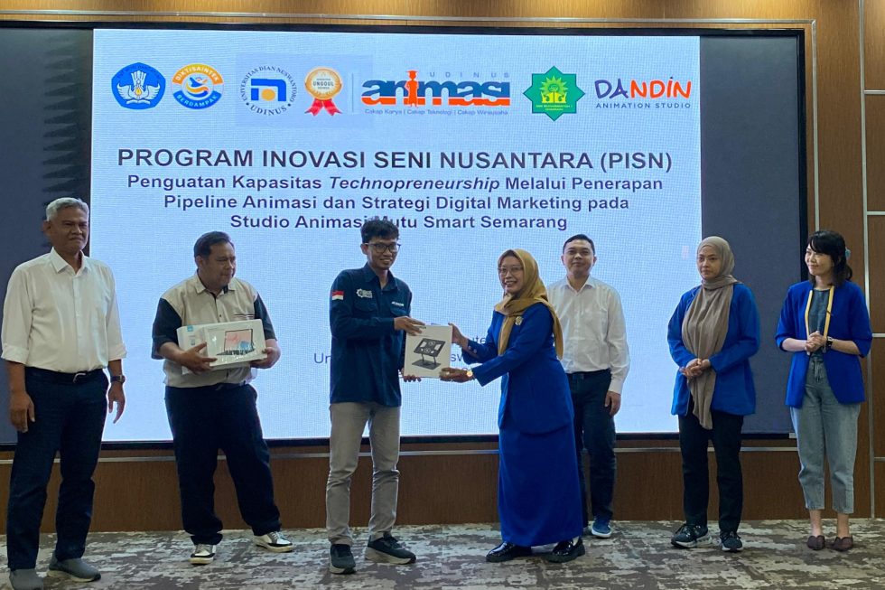 Hibah dari Prodi Animasi Udinus Tandai Kolaborasi dengan SMK…
