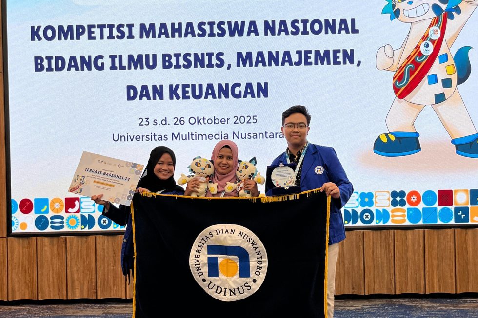 Sabet Prestasi di KBMK 2025, Tim Mahasiswa Udinus Usung Ide Integrasi ...